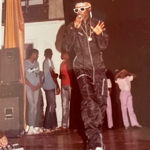 Reposted from @mojohandleit Throwback: Let Mojo Handle It 1984 College ... Reposted from @mojohandleit Throwback: Let Mojo Handle It 1984 College ...